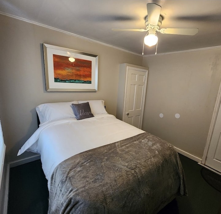 Living Is An Adventure Room. - Macon, GA