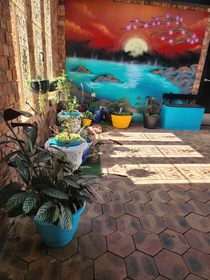 Lovely Separate Self Contained And Lockable Room - Springwood