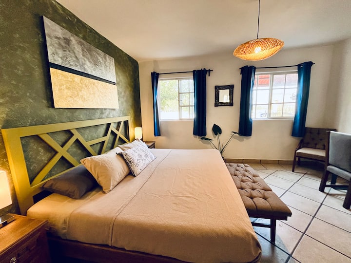 Chic Casita / Parking - San Miguel de Allende