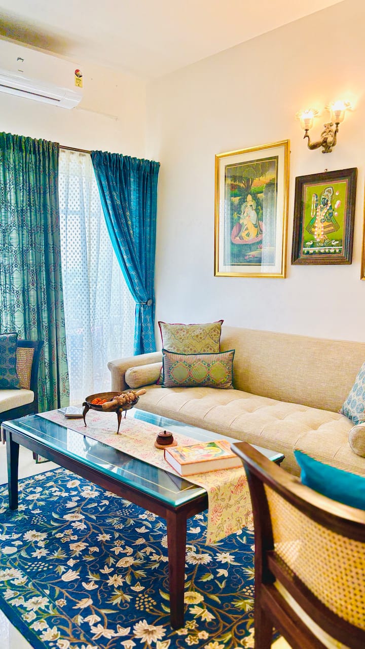 Bhakt Vatsal - A Heartfelt Ode To Krishna - Vrindavan