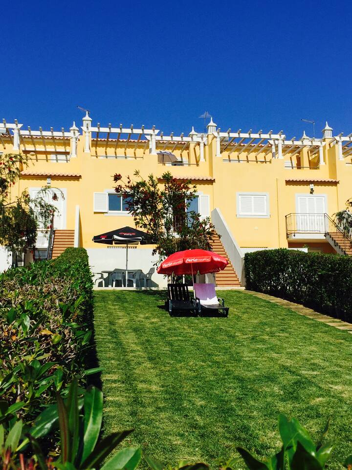Living Albufeira - Pool & Garden - Albufeira