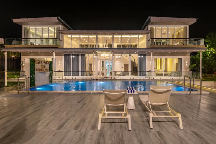 Elivaas 5bhk Glass Villa W/ Pool, Gazebo & Garden - Lonavla