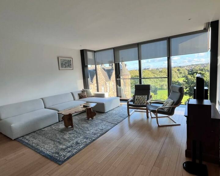 Amazing Modern 3-bed Apartment - Central Location - Edinburgh