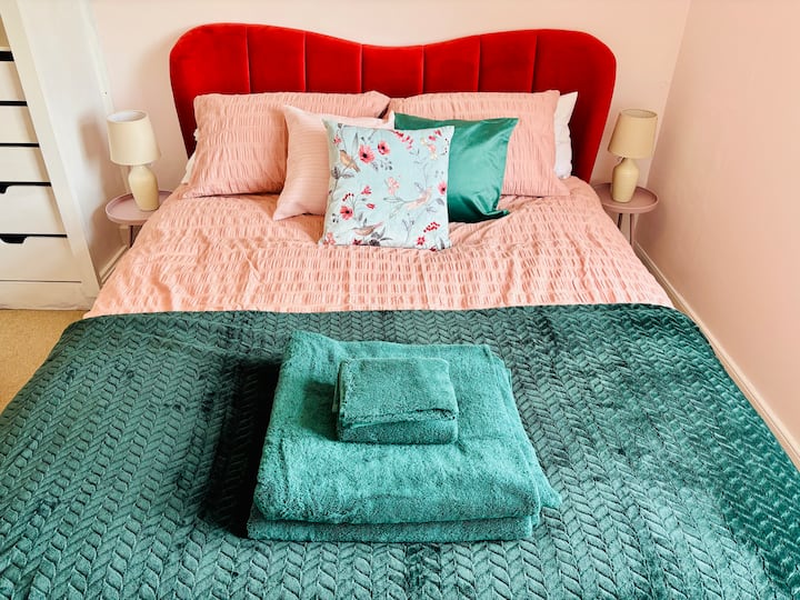 Newly Renovated Romantic Cottage! - Ledbury