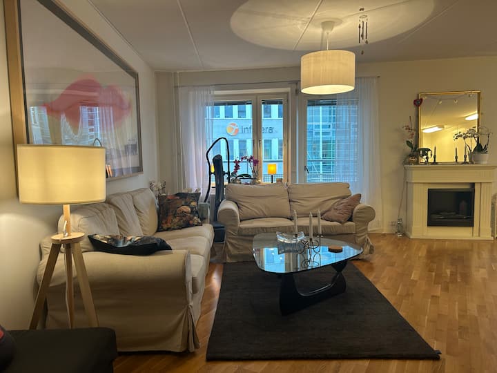 En Mysig 2:a Nära Till Allt. - Stockholm