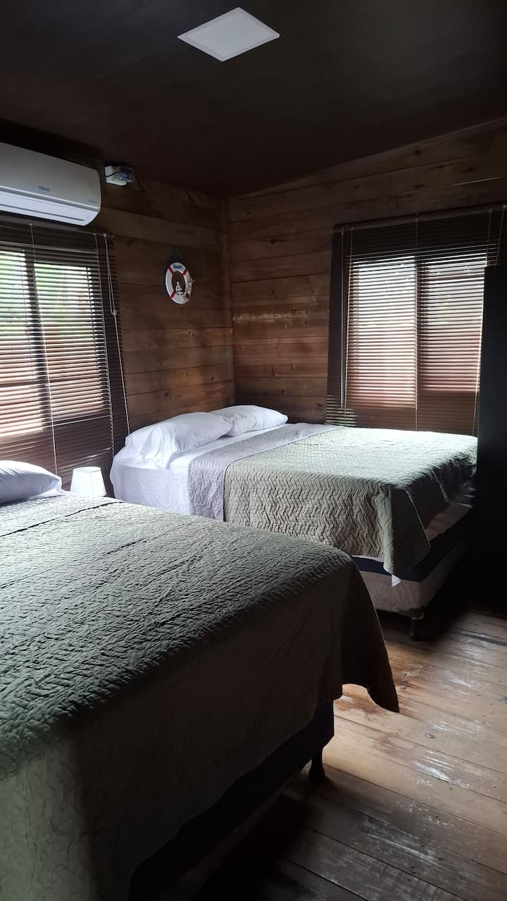 Cabaña Zafiro
Una Joya Playera - Puerto Cortés