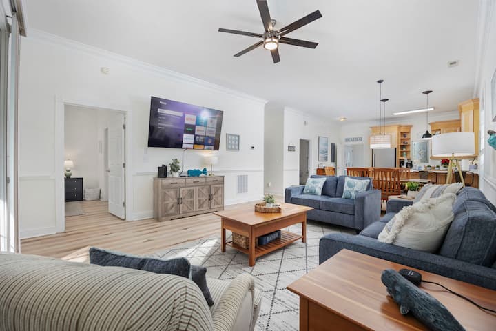 Coastal 4br Retreat Near Beach & Golf Sleeps 10 - Pawleys Island, SC