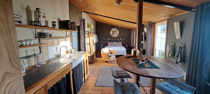 Studio Tout éQuipé + Piscine - Jarnac