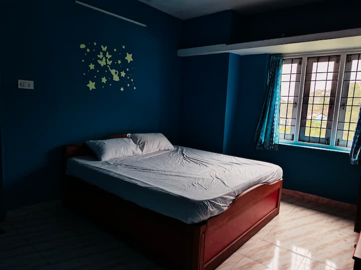 Entire Homestay In Kodai By Homely - Blue House - Kodaikanal
