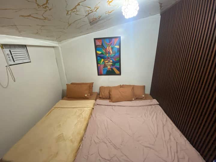 Sebasteanne’s Beach House 2 - Bagac