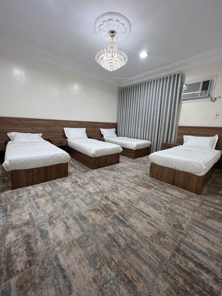 غرفة وصالة رباعية قريبة من الحرم - Medina