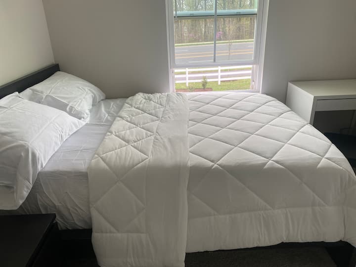 Room 1 - Ashburn, VA