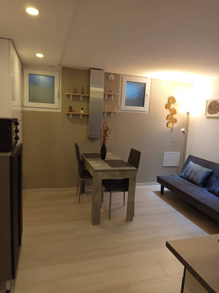 Gemütliche & Helle Souterrainwohnung - Neu-Isenburg