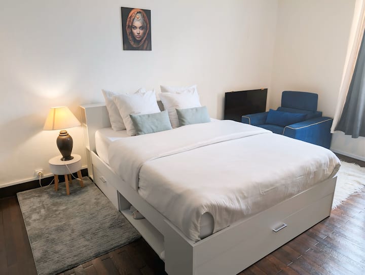 “Havre De Ville Avec Cour – Parking & Wifi” - Saumur