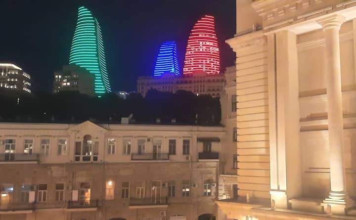 Flame Tower View Balcony /Next To F1/ Boulevard - 바쿠