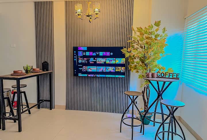 Pool View|lounge|near Starbucks|beside Sm Marilao - Marilao
