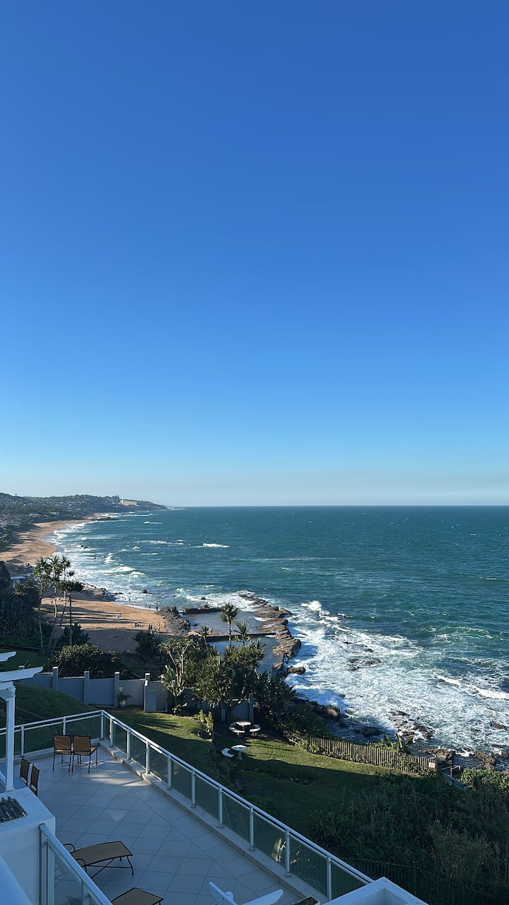 Family Fun Oceanview Escape! - Dolphin Coast