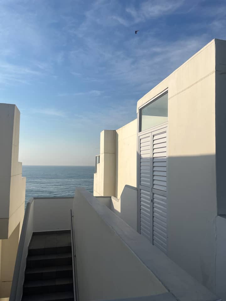 Family Fun Oceanview Escape! - Dolphin Coast