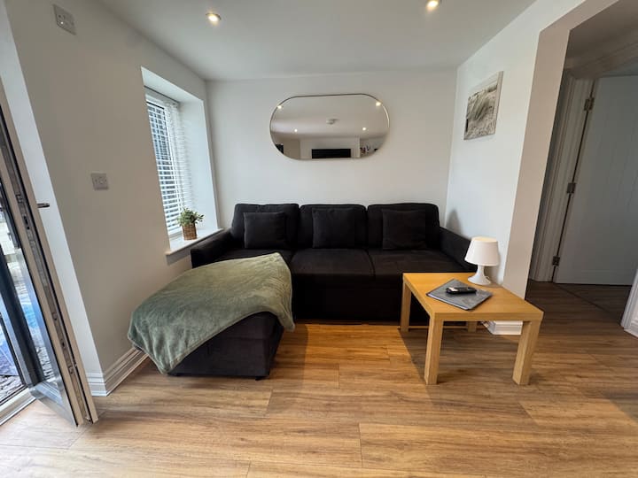 The Den @ Valetta House - Skegness