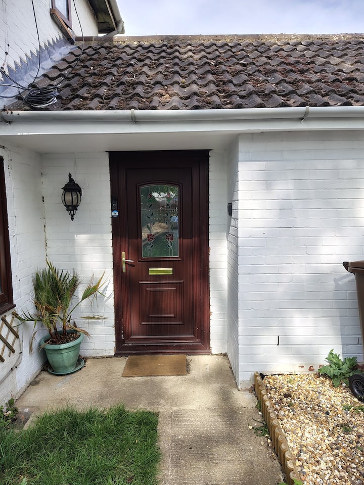 Double Ensuite In A Shared House - Aylesbury