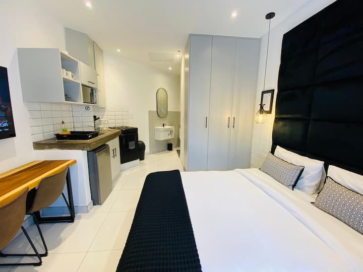 The Monochrome Apartment 209 | Urban Chic Escape - Johannesburg
