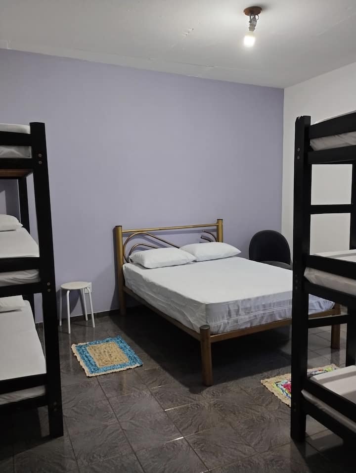 Casa Hostel Paraty Suíte Lilás - Paraty