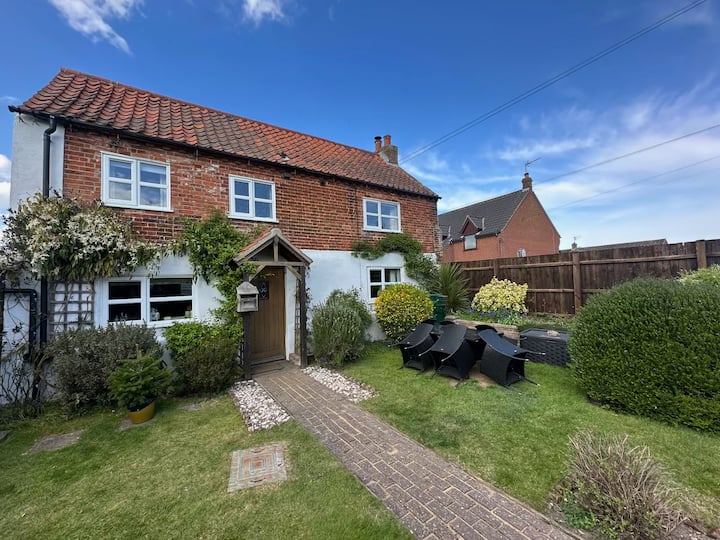 Quiet Family Cottage With Wood Burner - North Walsham