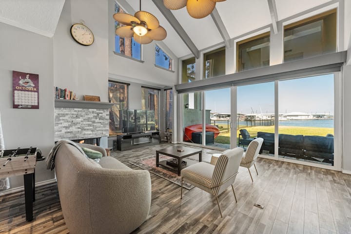 Lake Conroe Retreat - Conroe, TX