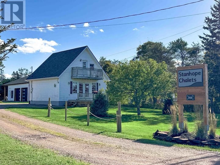 Stanhope Chalet - Stanhope, PE, Canada