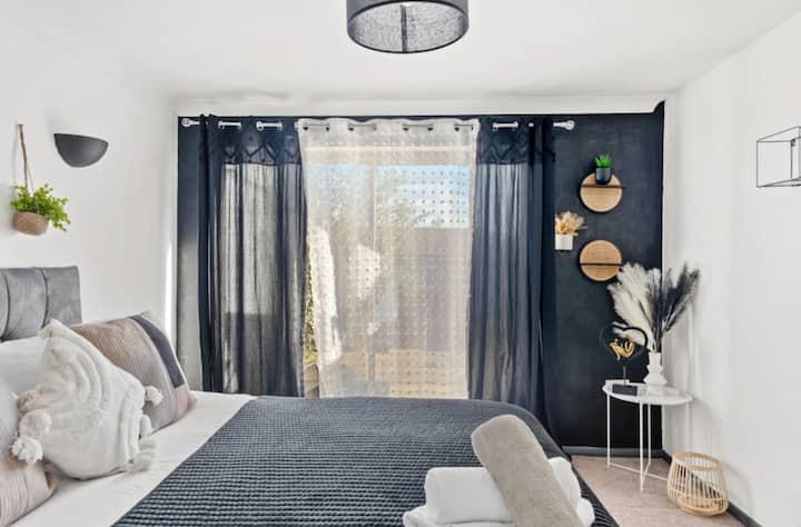 4 Bed Relaxing Long Stay | Canterbury | Parking - Whitstable