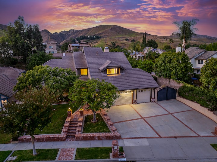 Poltergeist Movie House - Simi Valley, CA