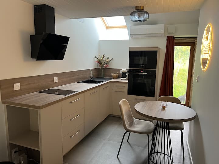 Gîte Authentique Et Cosy Refait Entièrement à Neuf - Saint-Aubin-du-Cormier