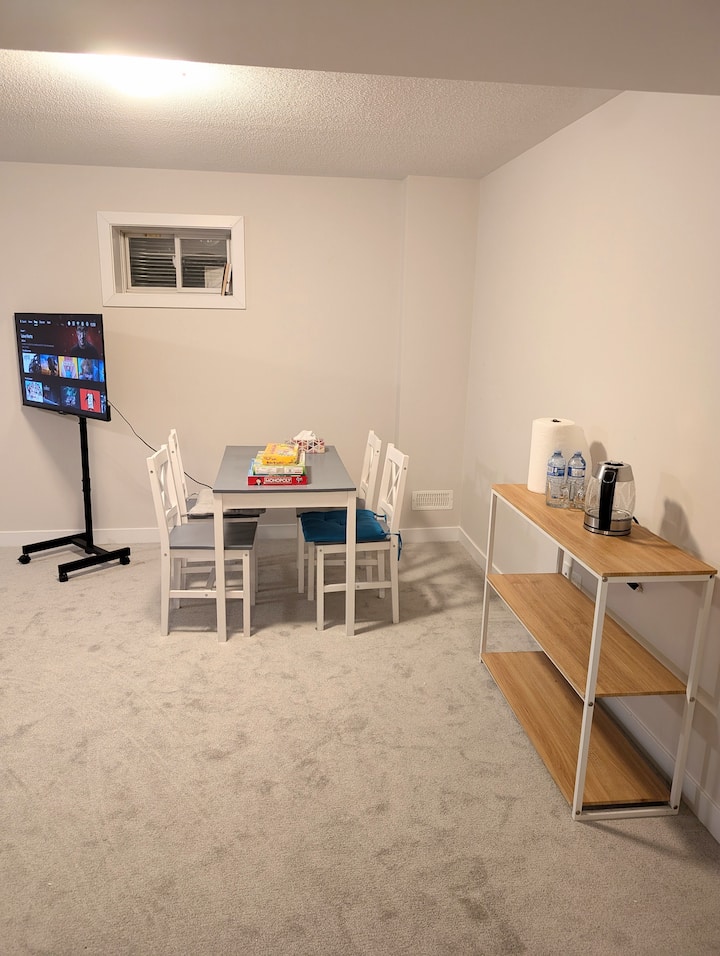 Studio Basement Apartment. - Ottawa