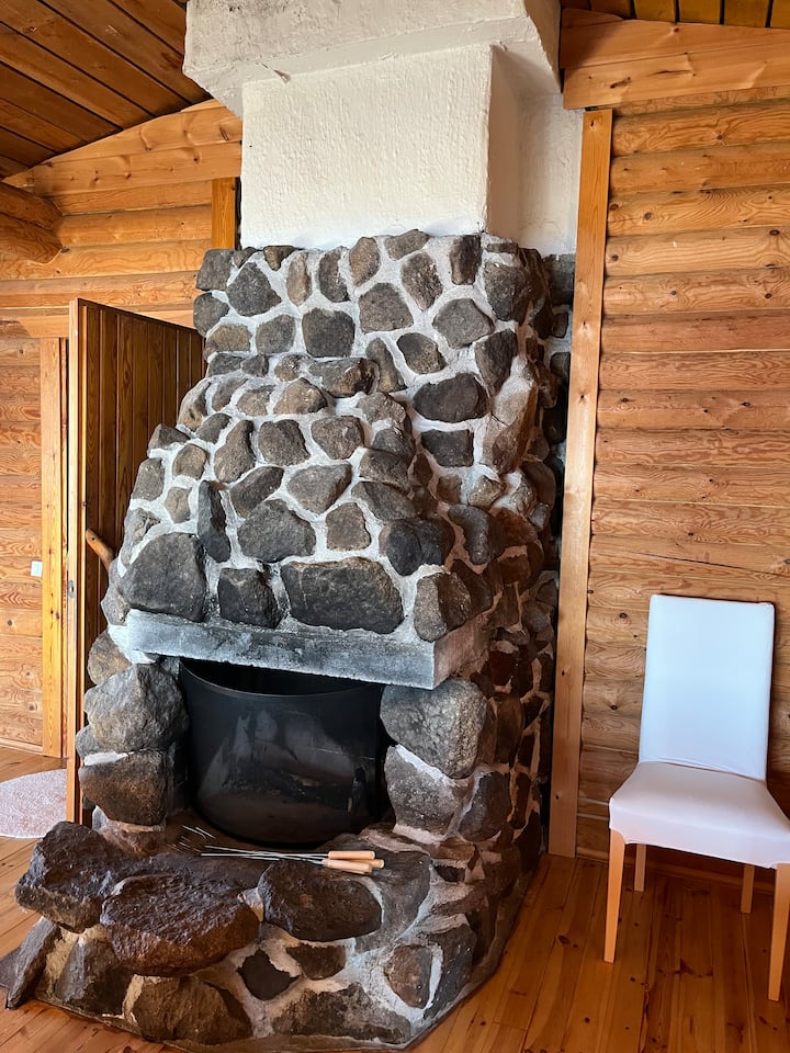 Vierasmökki Järven Rannalla - Renko