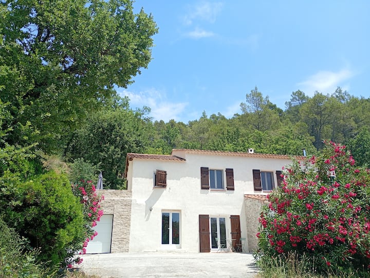 Haut Villa Indépendant Avec Piscine - Le Luc