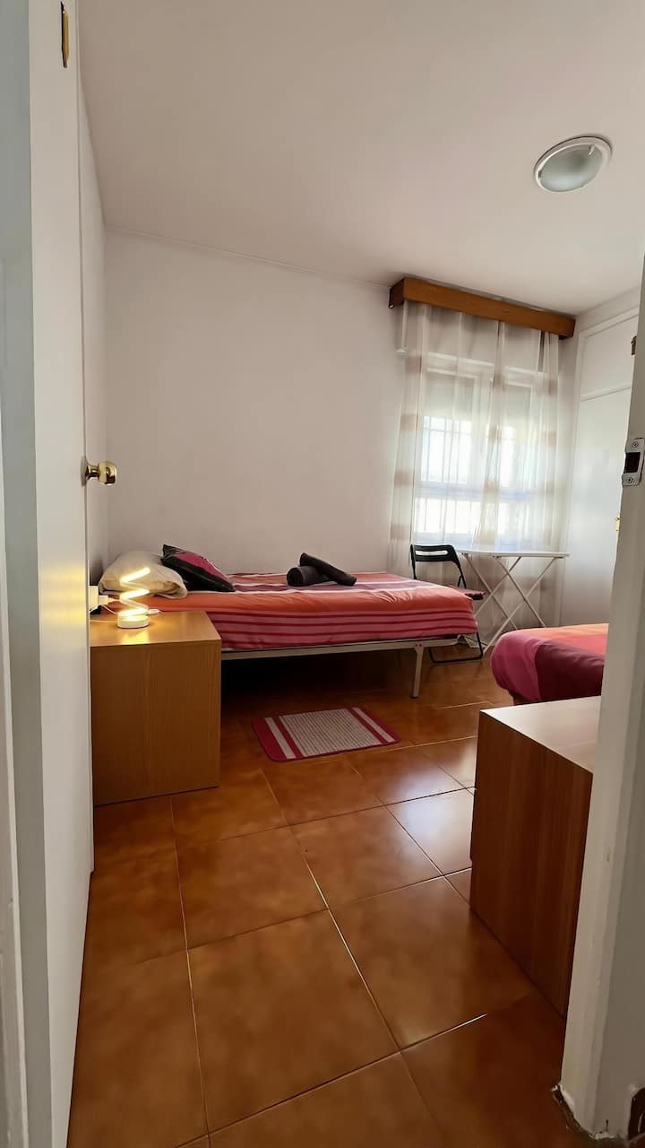 Habitación Cool Con Dos Camas En Chalet - Cuenca, Spain