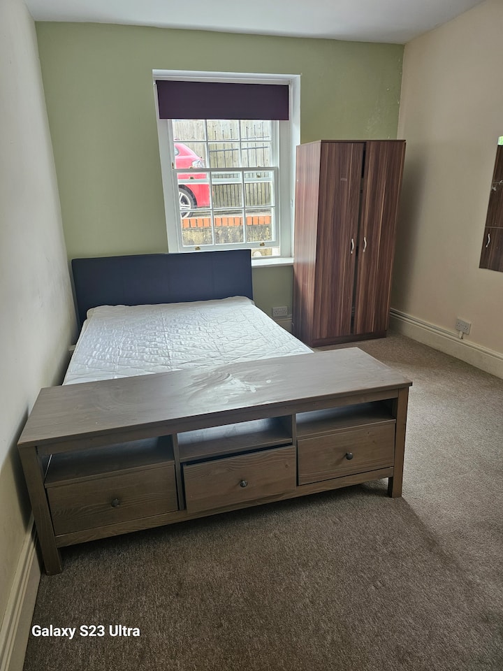 Clifton Flat Room 1 - Bristol
