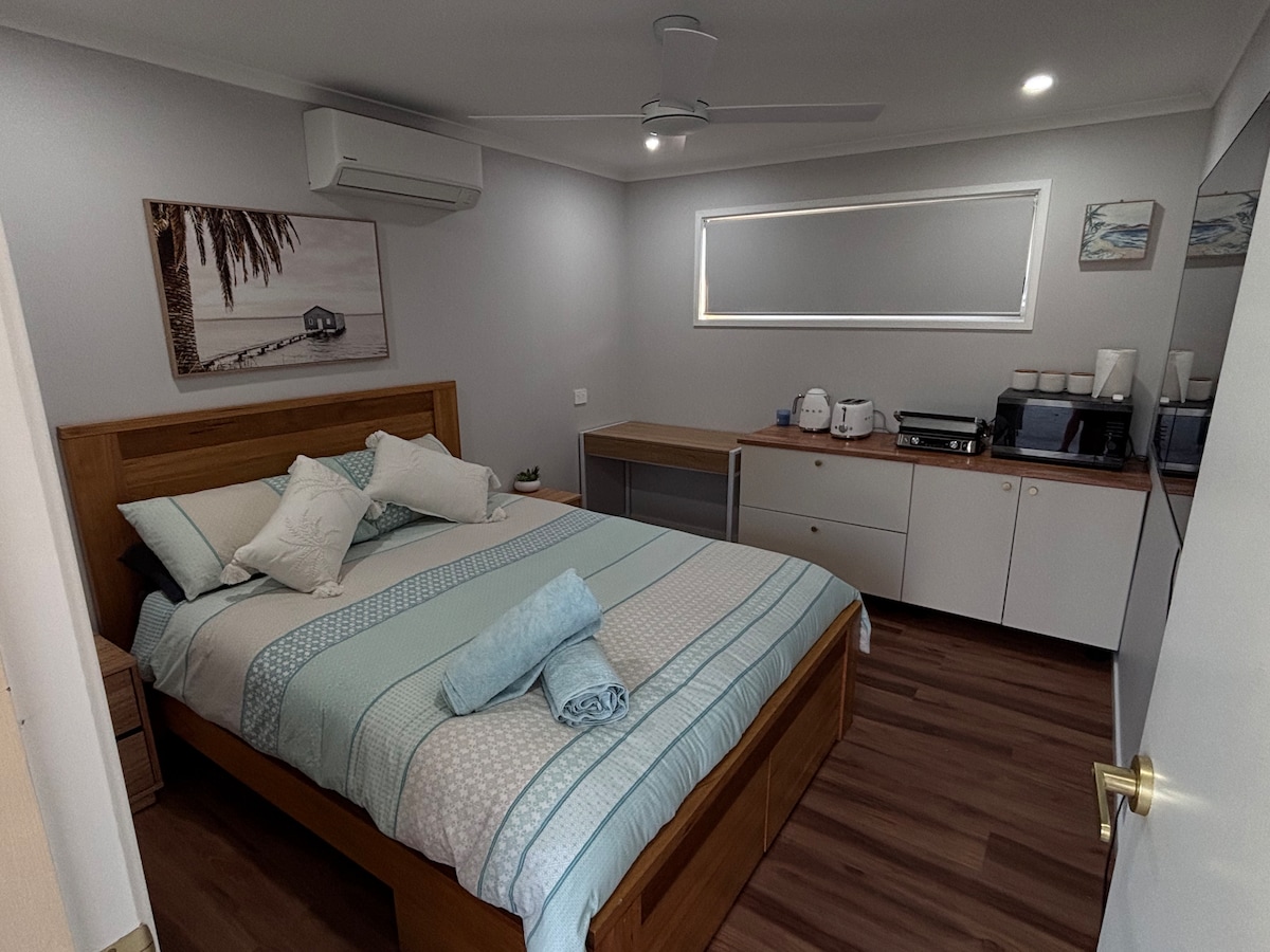 Detached Studio Farmstay - Farm stays for Rent in Bimbimbie, New South ...