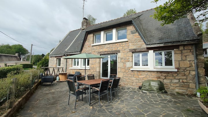 Maison Et Maisonnette Attenante. - Kervignac