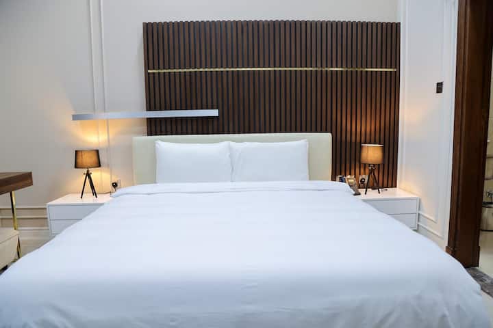Luxury 1bhk Apartment Up Floors - 多哈