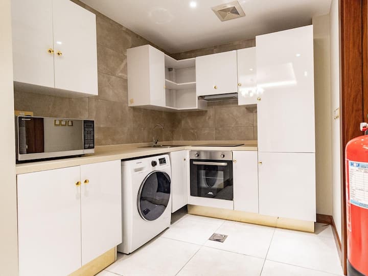 Luxury 1- Bedroom Apartment - Qatar
