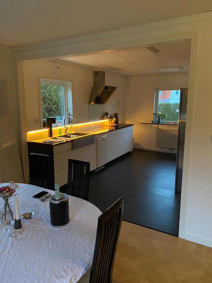 Villa I Askim Med Nära Till Allt - Gothenburg