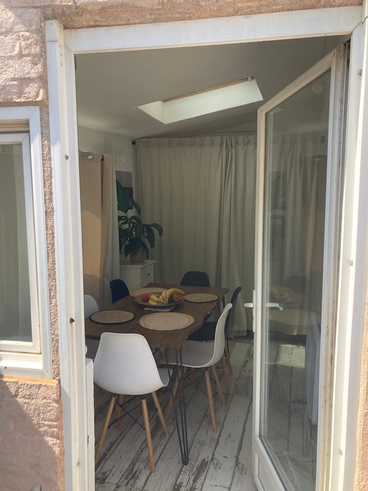 Petite Maison à La Campagne - Mimet