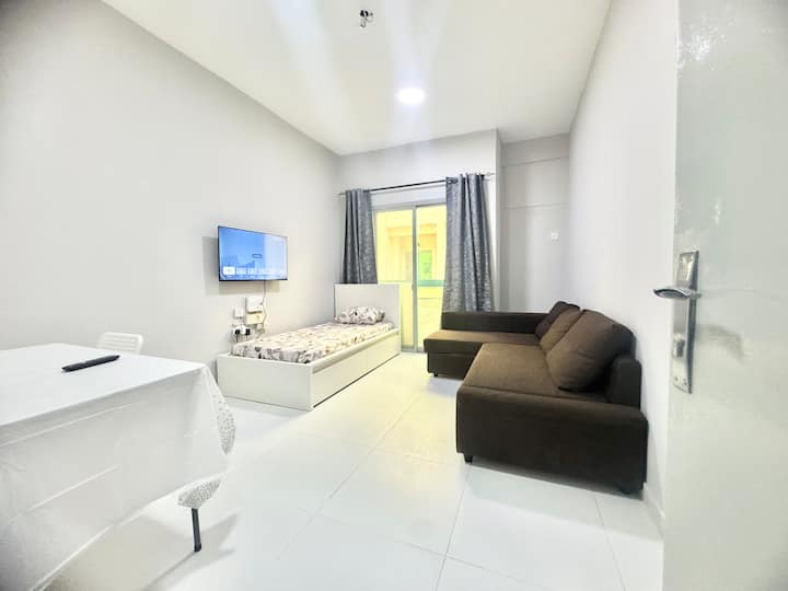 Very Nice Flat Al Taawun - Sharjah