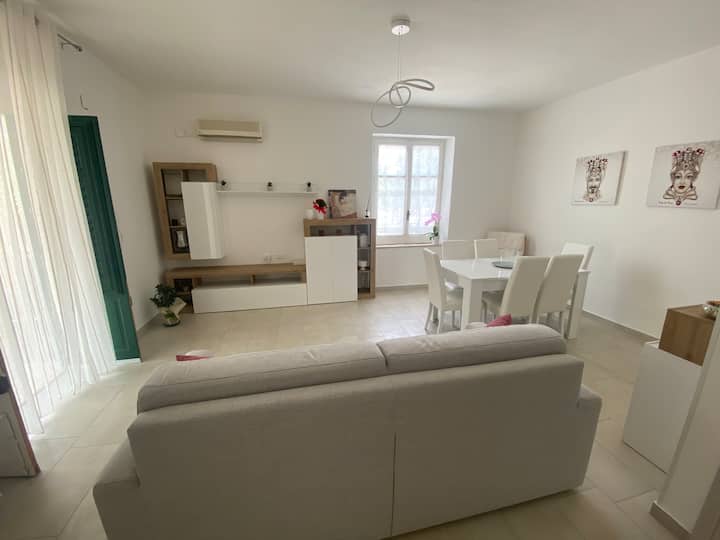 Villa  In Un Oasi Di Pace - Castellammare del Golfo