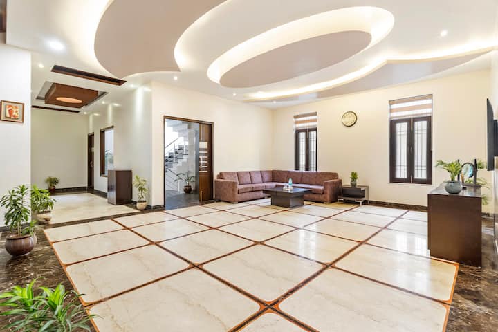 Miranda House By Akama Homes | 9bhk | Sec 46 Noida - Noida