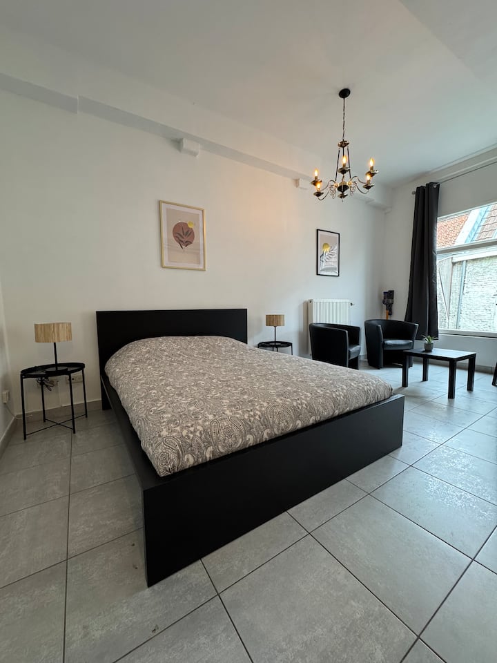 Studio (Center Of Mons) - Mons