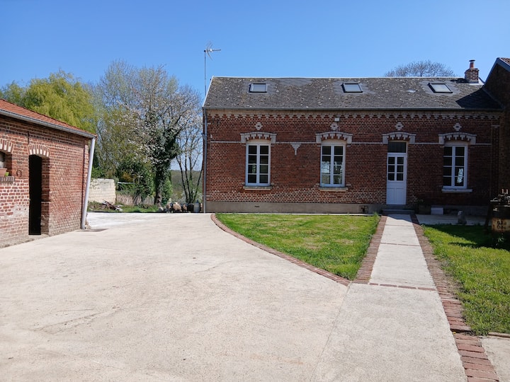 Charmant Petit
Corps De Ferme - Albert