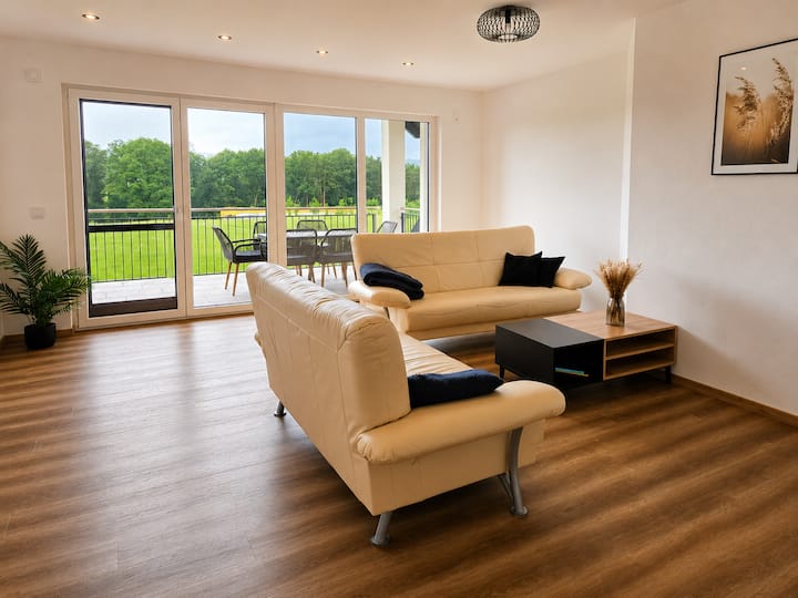 Modern Farm Apartment In The Middle Of Nature - Allemagne