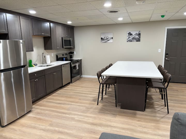 4 Bedroom (Sleeps 10)-vintage Amusement Suite - Sandusky, OH